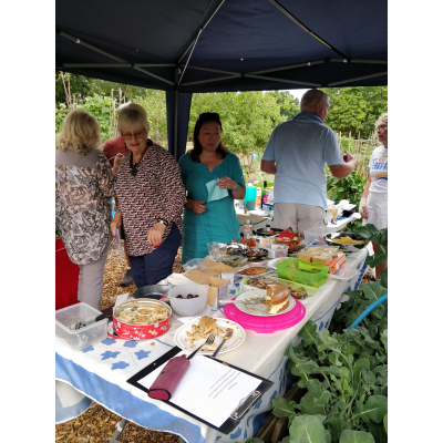The Epsom Rotary Club providing beautiful organically grown food free ...