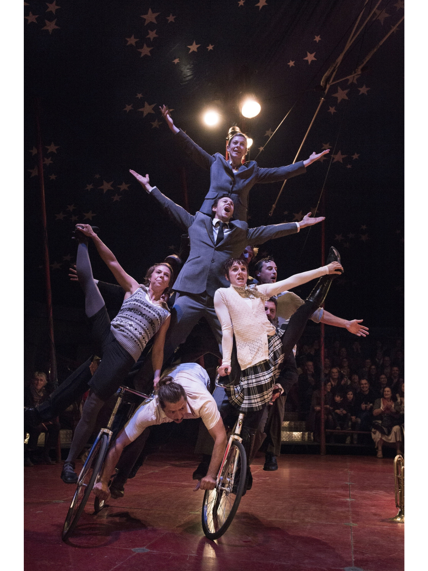 Circa Tsuica comes to Huddersfield