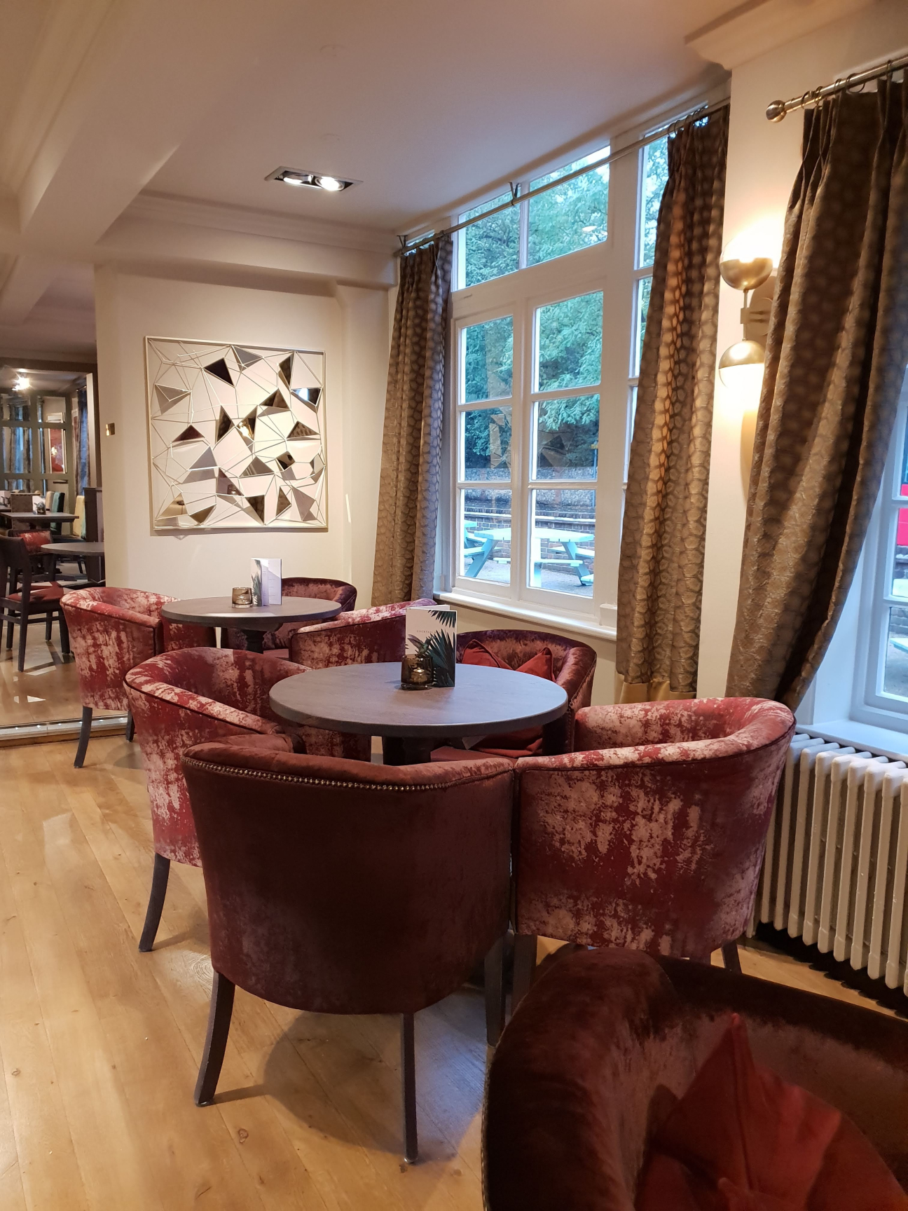 Great new look for The Spring Tavern in #Ewell @SpringTavern