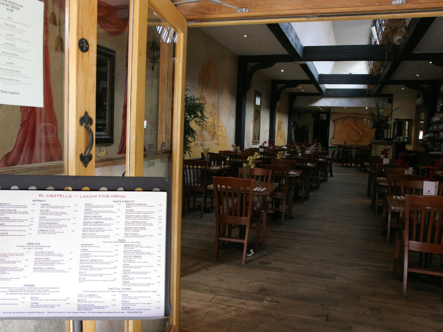 El Castello highly recommended Italian restaurant in Fleet