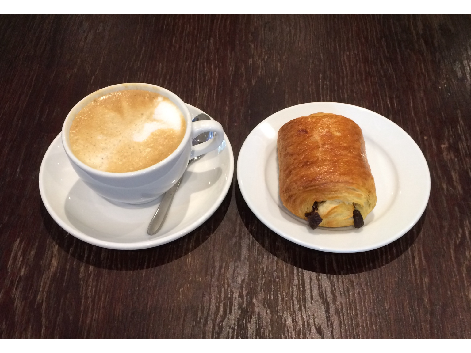 Caffe Lusso Coffee Shop Fleet based in Ancells Farm