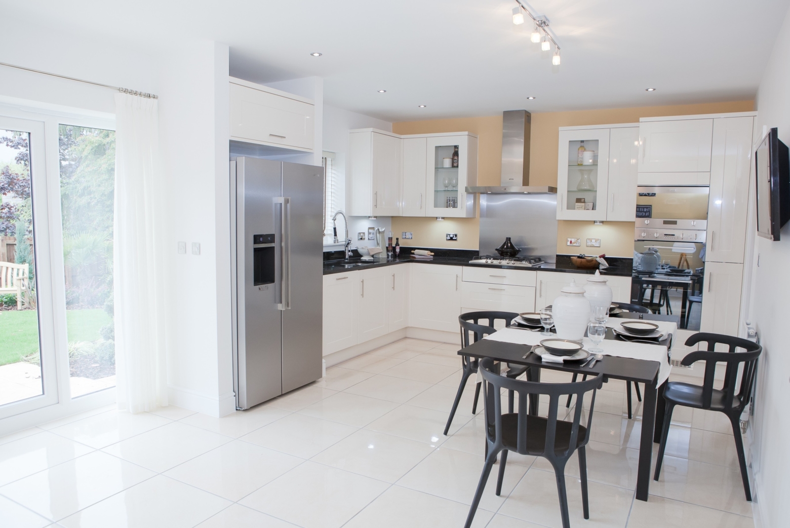 SOMERSET BUYERS CAN BANK ON ELAN